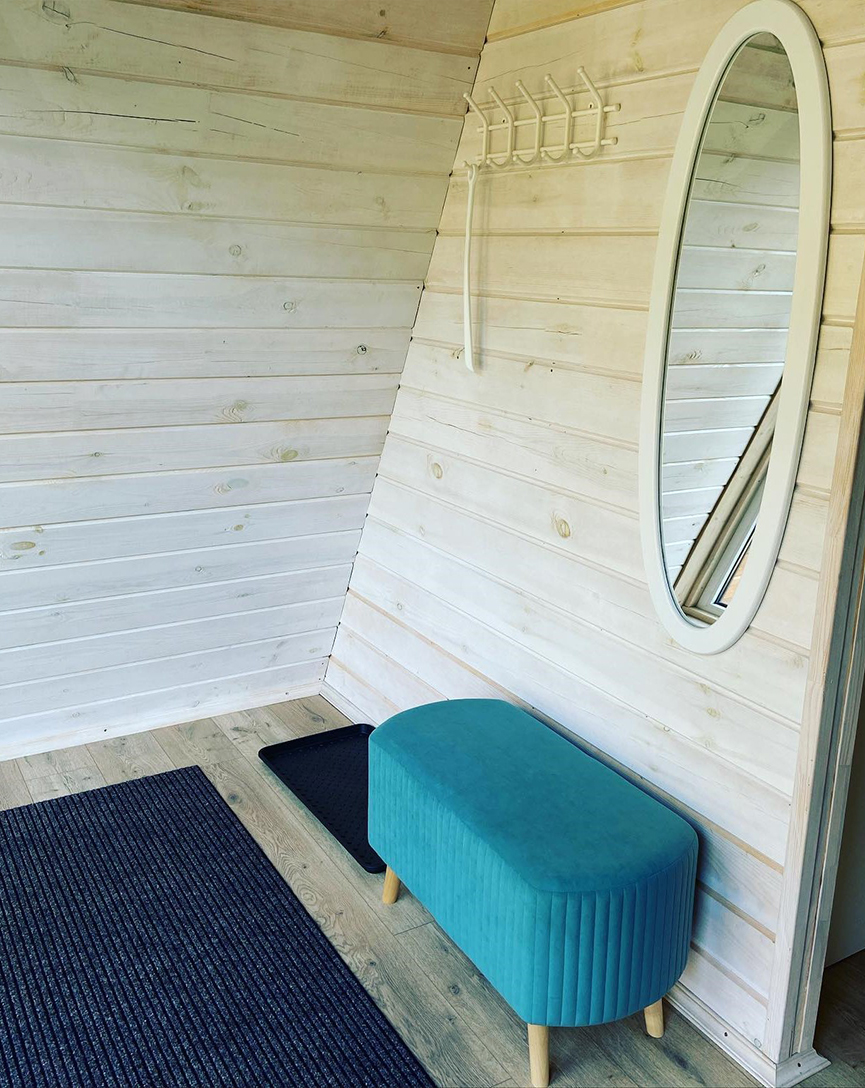 Комплекс Aframe_vlesu_brest: треугольные дома в лесной тиши